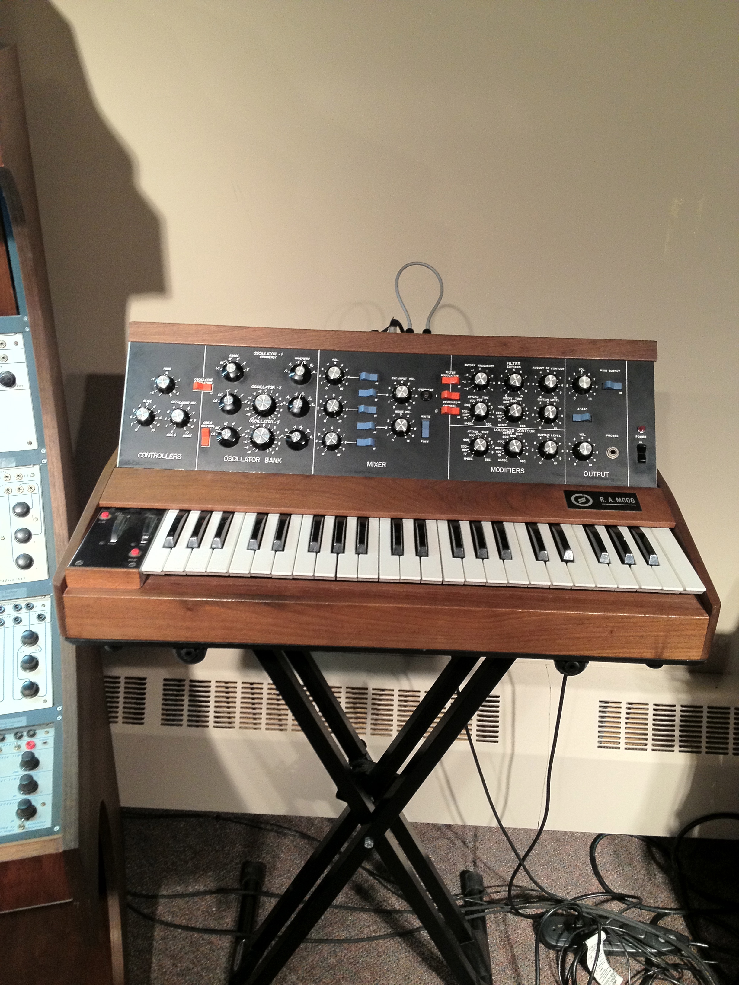 The National Music Centre's Vintage Synthesizer Collection [PICTURES ...