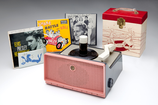 SFO's Vinyl and Turntable Display | Alan Cross